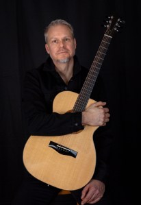 Phil Bradley – Guitarist and Vocalist